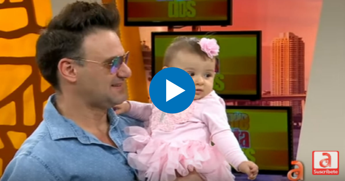 Cantante cubano Carlos Manuel recibe un emotivo mensaje de su padre