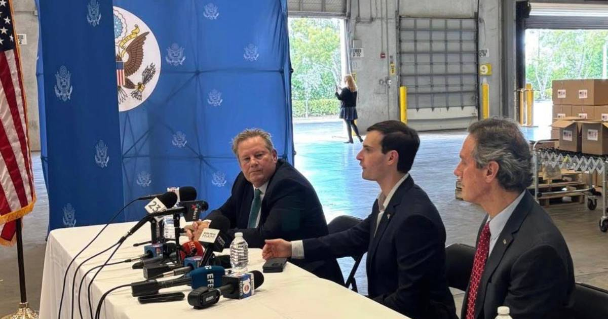 Mike Hammer: "No one wants to see the Cuban people suffering from hunger."