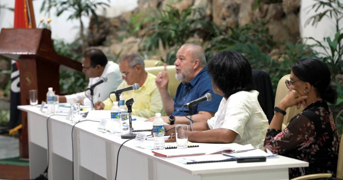 Manuel Marrero: “Cubans always rise to the occasion.”